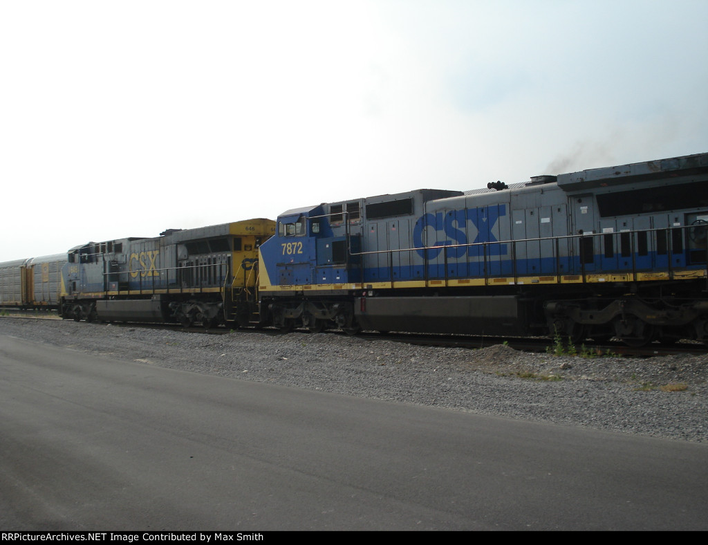 CSXT 7872 on CSX Q169